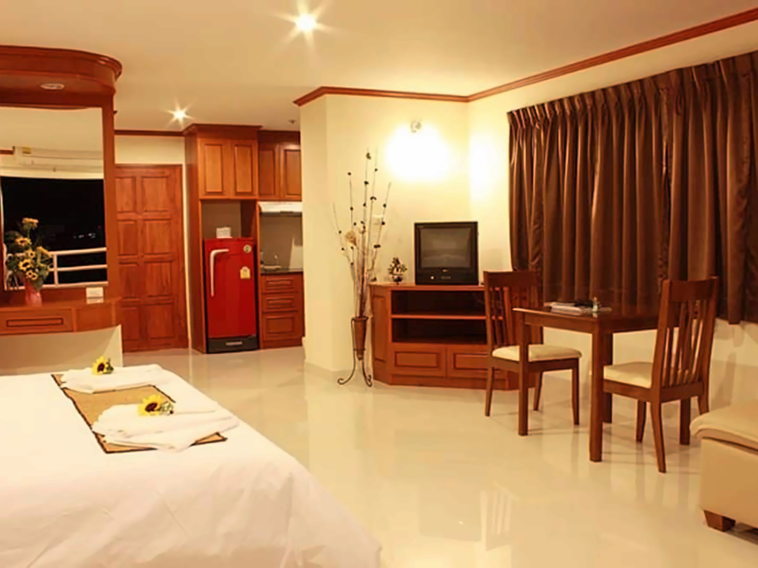 Phu View Talay Resort Pietinė Pataja Tailandas nuotrauka, kaina su ...