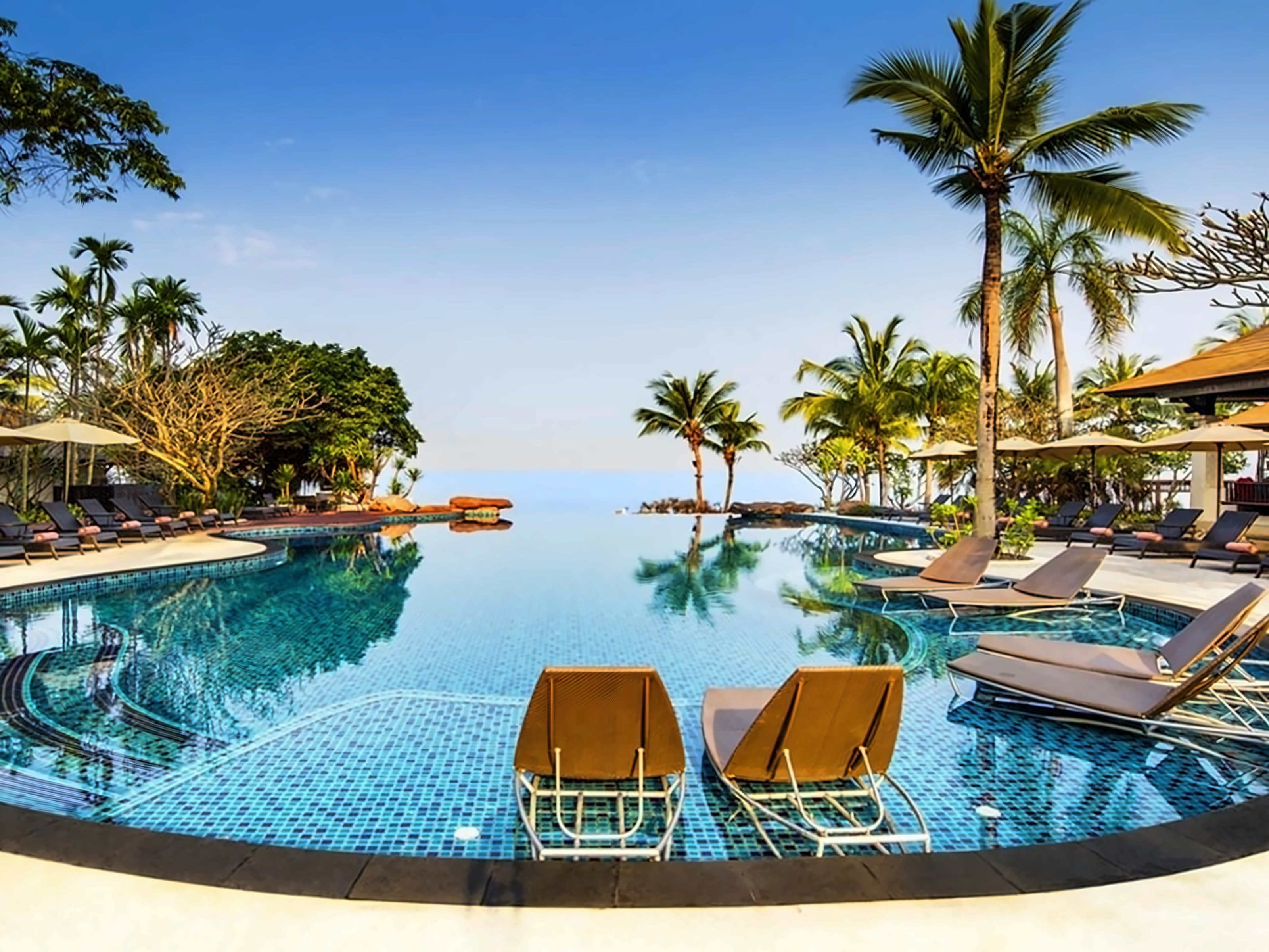 Sea Sun Sand Resort & Spa Phuket Patong Таиланд photo, price for the ...