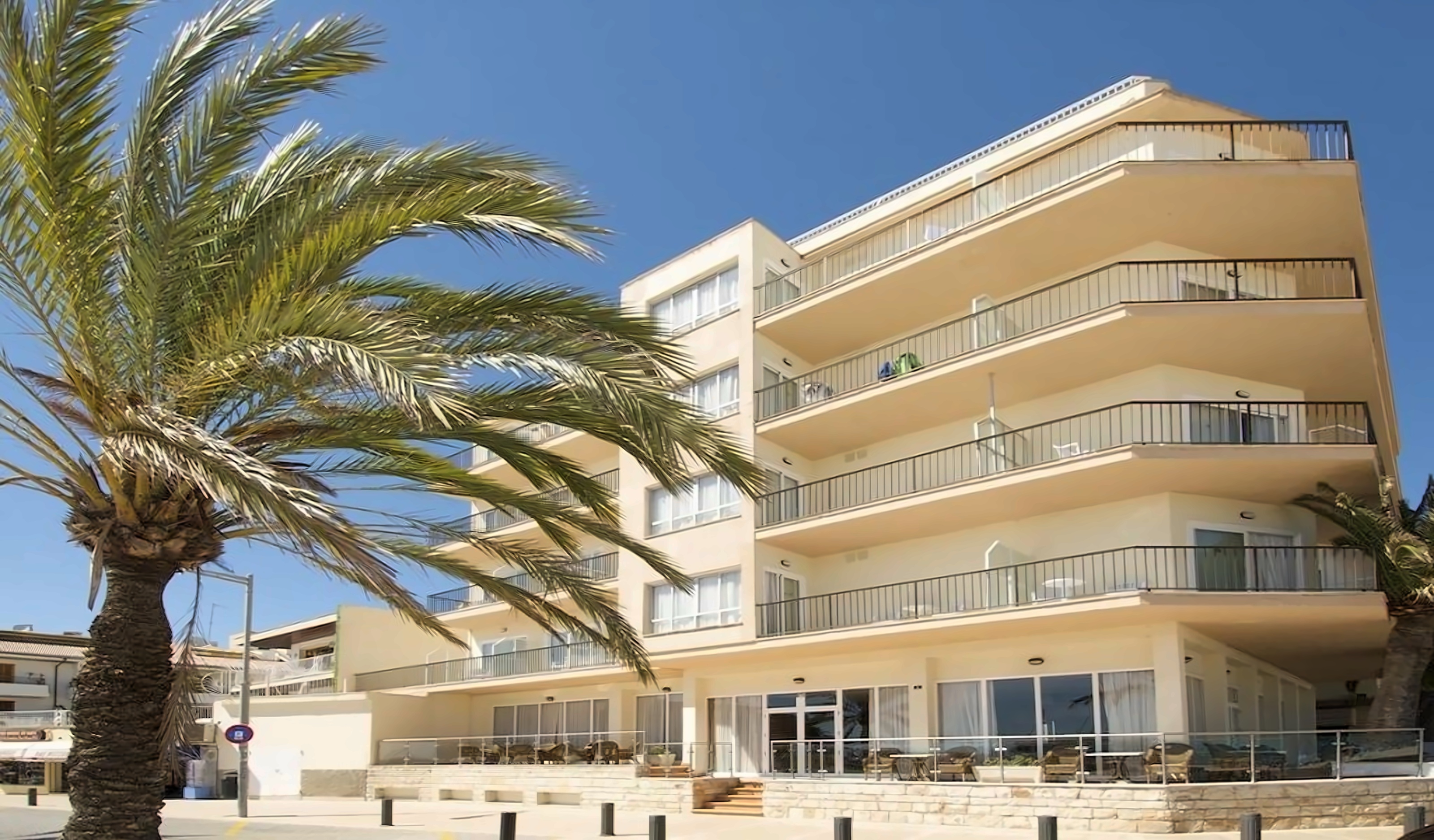 Las Arenas Hotel Can Pastilla Spain photo, price for the vacation from ...