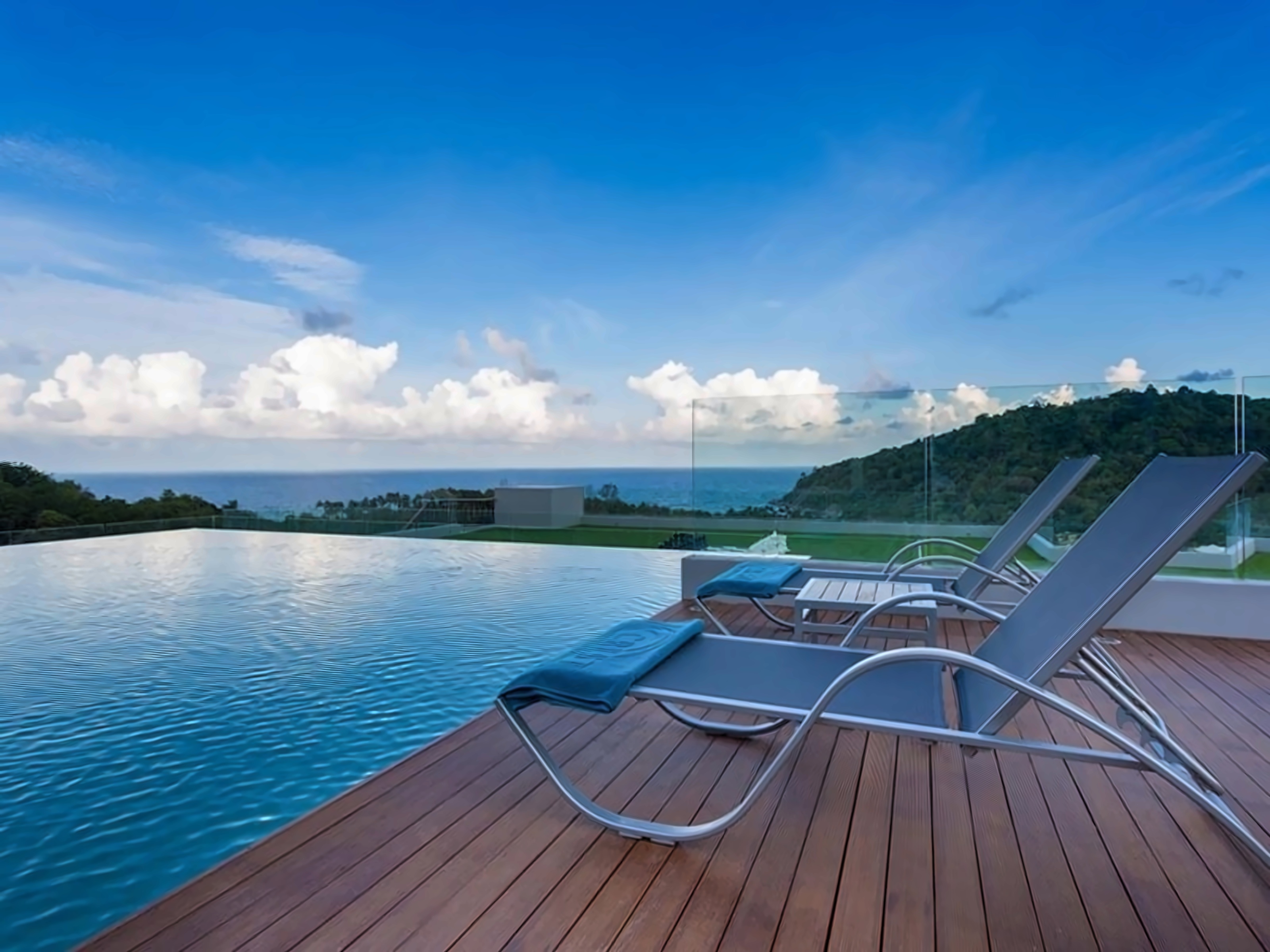 Crest Resort & Pool Villas Phuket Patong Таиланд photo, price for the ...